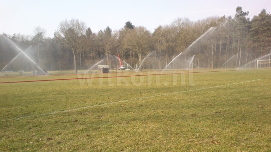 Voetbalveld sproeiers
